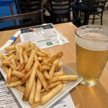 KOCO’S PUB - Updated December 2024 - 701 Photos & 805 Reviews - 4301 ...