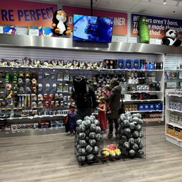 DAVE & BUSTER’S COLORADO SPRINGS - Updated December 2025 - 53 Photos ...