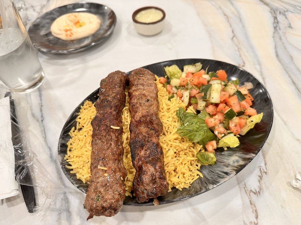 ALADDIN HALAL GRILL - Updated January 2026 - 41 Photos & 17 Reviews ...