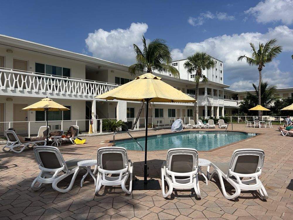 RODEWAY INN - Updated July 2025 - 30 Photos & 13 Reviews - 509 N ...