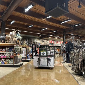 BASS PRO SHOPS - Updated August 2025 - 335 Photos & 222 Reviews - 7970 ...