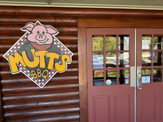 MUTTS BBQ - Updated December 2025 - 93 Photos & 189 Reviews - 101 W Rd ...