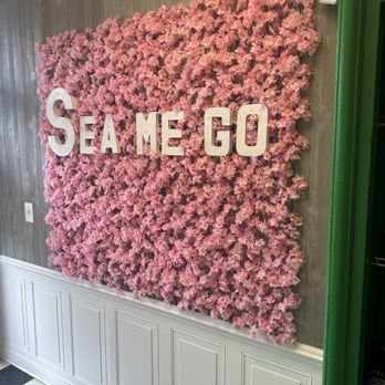 SEA ME GO - Updated October 2025 - 21 Photos - 1677 Mt Hope Ave ...