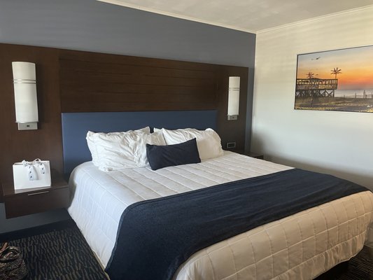 CRYSTAL POINT INN MOTEL - Updated October 2025 - 14 Photos & 12 Reviews ...