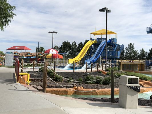 ROARING SPRINGS WATERPARK - 85 Photos & 63 Reviews - 400 W Overland Rd ...