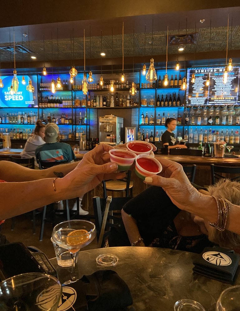 RABBIT HOLE NEIGHBORHOOD BAR - 10 Photos & 11 Reviews - 2082 N US Hwy ...