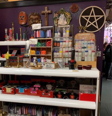 MAGIC PARLOR - Updated July 2025 - 28 Photos & 47 Reviews - 213 Essex ...