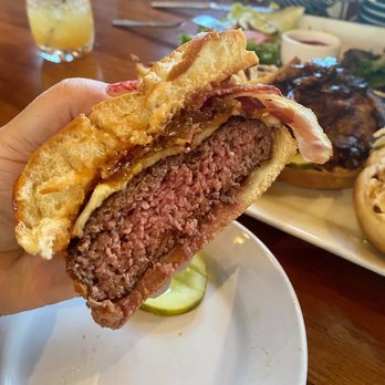 MODERNE BARN RESTAURANT - Updated May 2024 - 299 Photos & 403 Reviews ...