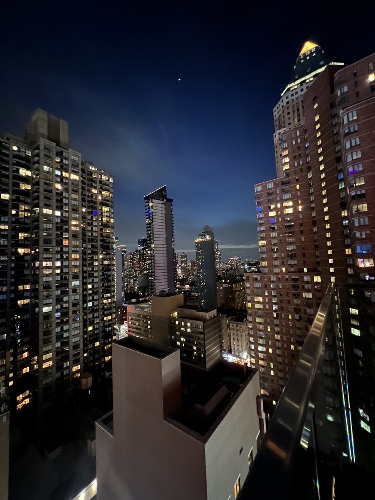 CLOUDM ROOFTOP BAR - 34 Photos & 22 Reviews - 218 W 50th St, New York ...