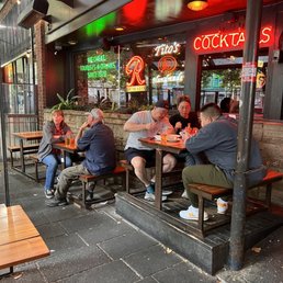 THE 5 POINT CAFÉ - Updated July 2025 - 1824 Photos & 2592 Reviews - 415 ...