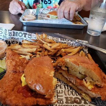 ETA TABLE + TAP - Updated December 2025 - 10 Photos & 16 Reviews - 2601 ...