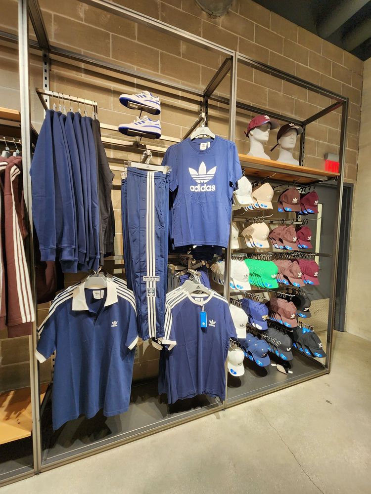 ADIDAS - Updated May 2025 - 51 Photos & 13 Reviews - 19501 Biscayne ...