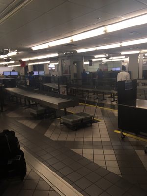 TSA CHECKPOINT - LITTLE ROCK NATIONAL AIRPORT - Updated May 2026 - 16 ...