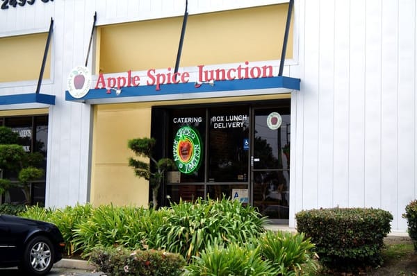 APPLE SPICE JUNCTION - Updated December 2025 - 122 Photos & 195 Reviews ...