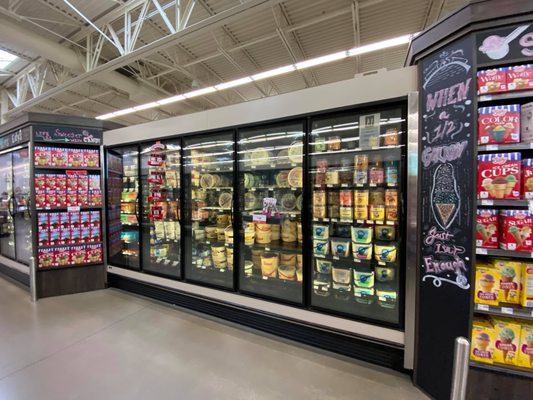 HY-VEE - 19 Photos & 19 Reviews - 4221 W Circle Dr NW, Rochester ...