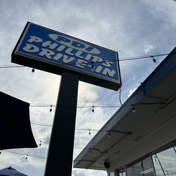 PHILLIPS DRIVE-IN - Updated October 2025 - 50 Photos & 89 Reviews - 330 ...