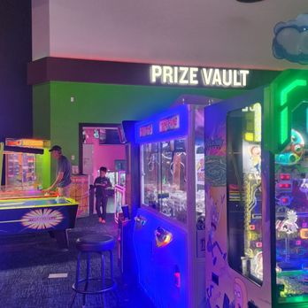 POPPY BANK EPICENTER - Updated December 2025 - 282 Photos & 328 Reviews ...