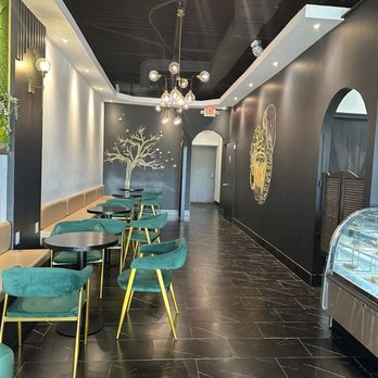 SHAGHF CAFE - Updated December 2025 - 48 Photos & 33 Reviews - 2133 15 ...