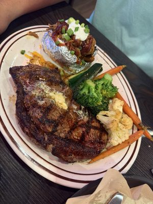 SHINDIGS COUNTRY KITCHEN BAR & STAGE - Updated December 2025 - 154 ...