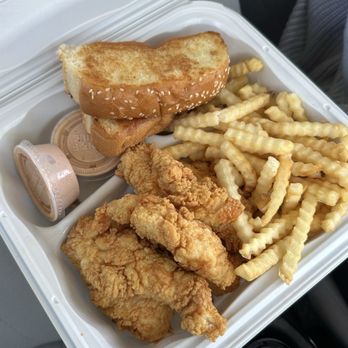 RAISING CANE’S - Updated October 2025 - 187 Photos & 168 Reviews - 2392 ...