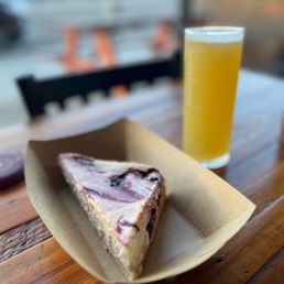 LONG BEACH BEER LAB - Updated October 2025 - 878 Photos & 566 Reviews ...