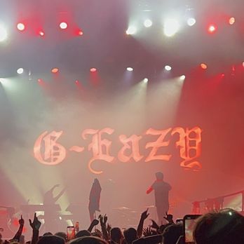 ROADRUNNER - Updated October 2025 - 81 Photos & 85 Reviews - 89 Guest ...