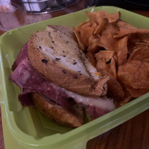 MUSKETEERS BAR & GRILL - 33 Photos & 69 Reviews - 3027 Brecksville Rd ...