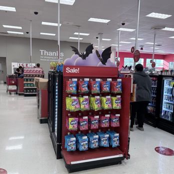 TARGET - Updated December 2025 - 293 Photos & 206 Reviews - 200 W ...