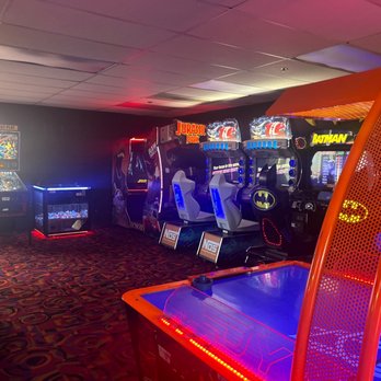 CINEDOME 12 - Updated December 2025 - 111 Photos & 181 Reviews - 851 S ...