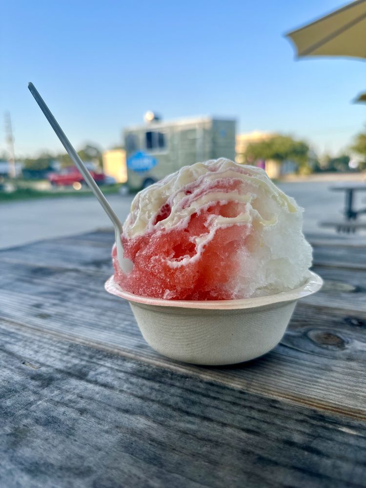 LILO’S SHAVE ICE - Updated May 2025 - 31 Photos - 1905 Intelligent Way ...