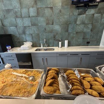 AREPA GEORGE - Updated October 2025 - 236 Photos & 197 Reviews - 1552 N ...