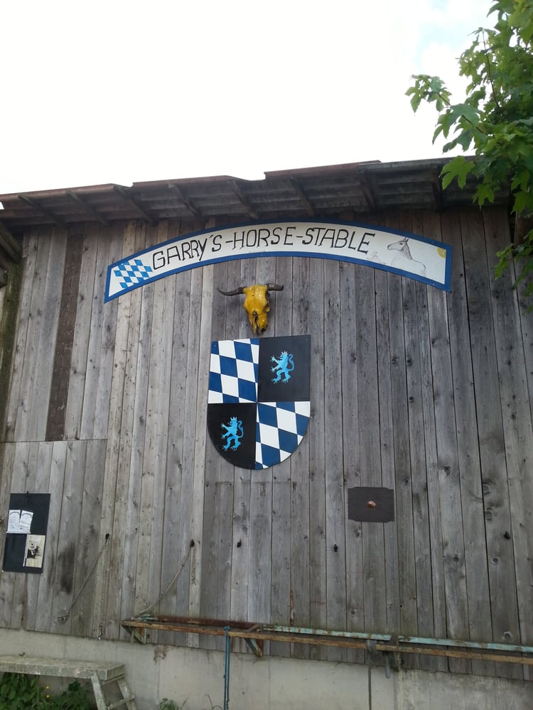 GARRY’S HORSE STABLE - Updated August 2024 - Steinbrückweg 17, Schechen ...
