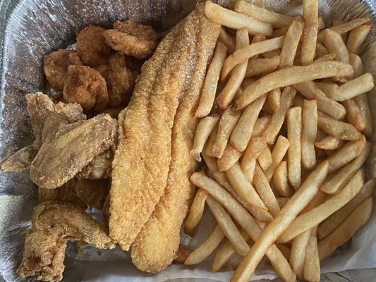 BANGIN FISH AND CHICKEN - Updated September 2025 - 7407 Belair Rd ...