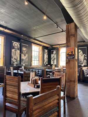 HENDRICKS BBQ - Updated January 2026 - 475 Photos & 739 Reviews - 1200 ...