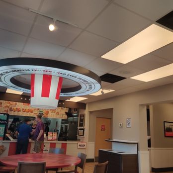 KFC - Updated July 2025 - 18 Reviews - 1111 North Ave, Grand Junction ...