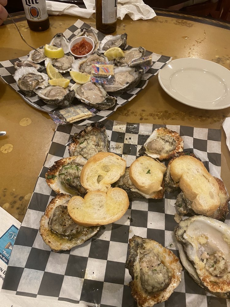 TRAPANI’S EATERY - Updated May 2025 - 157 Photos & 244 Reviews - 116 N ...