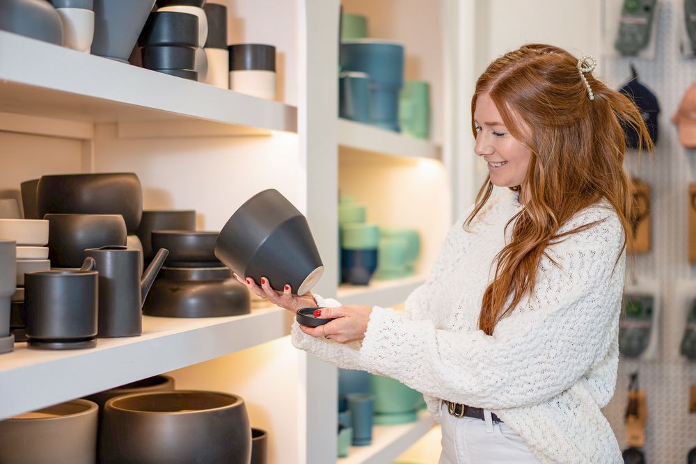 MOMMA POTS - Updated November 2025 - 105 Photos & 38 Reviews - 1990 N ...