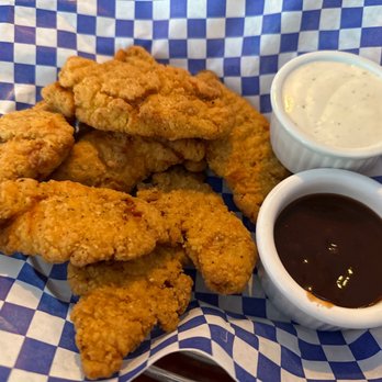 THE BISON ON MAIN - Updated August 2024 - 76 Photos & 92 Reviews ...