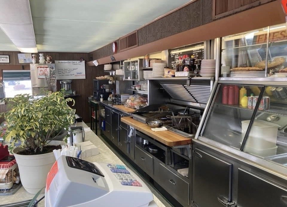 RUSS’S DINOR - Updated October 2025 - 16 Reviews - 2902 Buffalo Rd ...