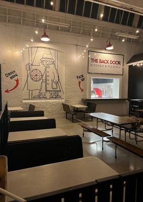 THE BACK DOOR KITCHEN & PIZZERIA - Updated October 2025 - 17 Photos ...