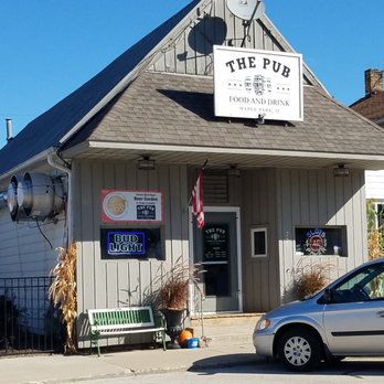 MAPLE PARK PUB & GRILL - Updated September 2025 - 31 Photos & 54 ...