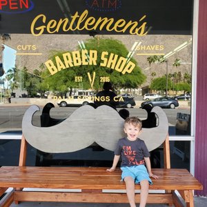 SUNNY DUNES BARBER SHOP - 18 Photos & 69 Reviews - Barbers - 667 S ...