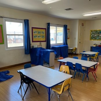 Montessori preschool store