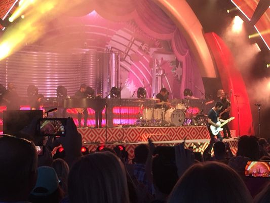 RIVERBEND MUSIC CENTER - 135 Photos & 145 Reviews - 6295 Kellogg Ave ...