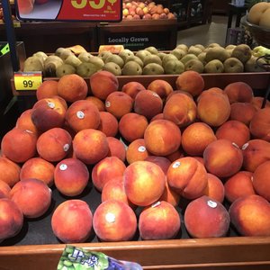 LA BODEGA FARMERS MARKET - 75 Photos & 71 Reviews - Grocery - 2111 ...