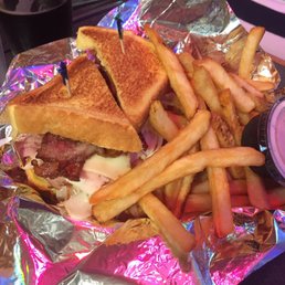 APOGEE PUB & EATERY - Updated October 2025 - 118 Photos & 201 Reviews ...