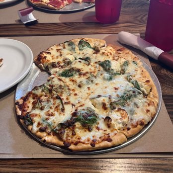 FIXTURE PIZZA PUB - Updated June 2025 - 369 Photos & 351 Reviews - 623 ...