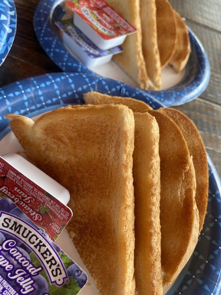 COUNTRY SCRAMBLED CAFE - 35 Photos & 41 Reviews - 14520 Old Hwy 59 N ...