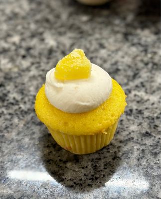 SWEET SURRENDER BAKERY - Updated December 2024 - 547 Photos & 480 ...