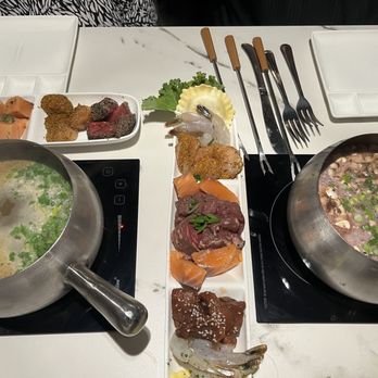 THE MELTING POT - Updated December 2025 - 69 Photos & 89 Reviews - 2295 ...